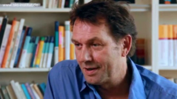 Access to the Present Moment: TraumaSomatics®, The Reorganization of ...